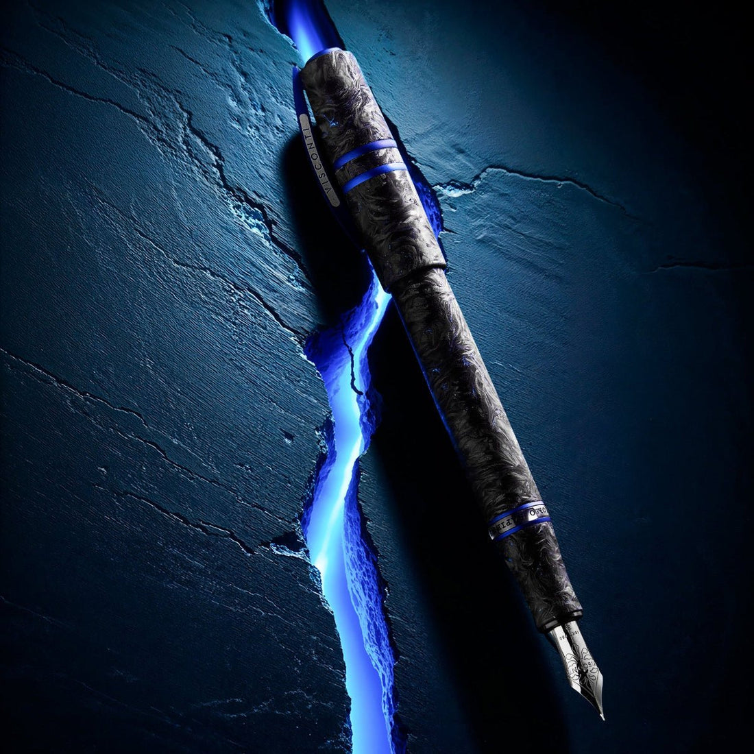 Visconti Homo Sapiens Carbon Abyssus Fountain Pen – 18k Nib Limited Edition